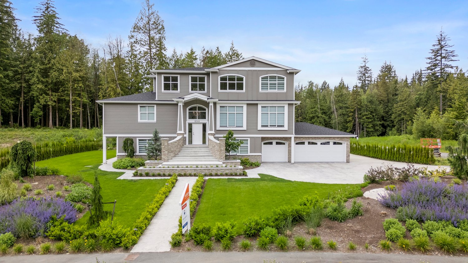 12439 271 Street, Maple Ridge BC - Hardy Real Estate Team